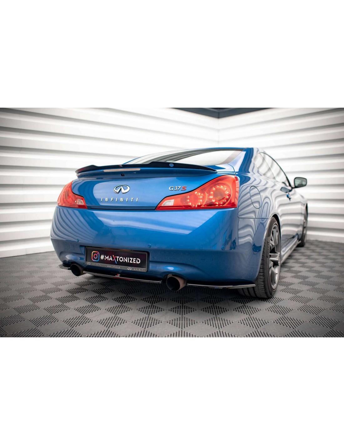 Lip trasero central Infiniti G37 Coupé